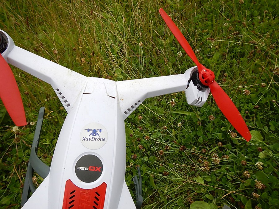 Faire des loopings avec votre drone ça vous branche